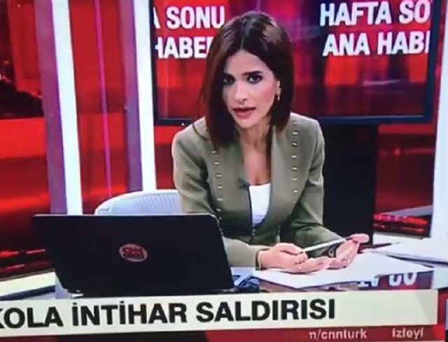 Cnn Türk Haber Spikerleri Cnn Turk Spikeri Oldurulen Pkk Li Teroriste Sehit Olarak Anons Etti