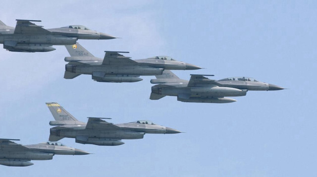 WSJ: США передадут Украине ракеты для истребителей F-16 | Политика